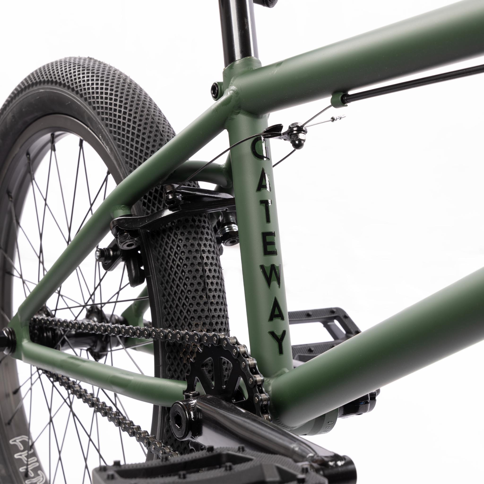 Cult Gateway BMX Bike 2024 Green With Black Parts | Cult